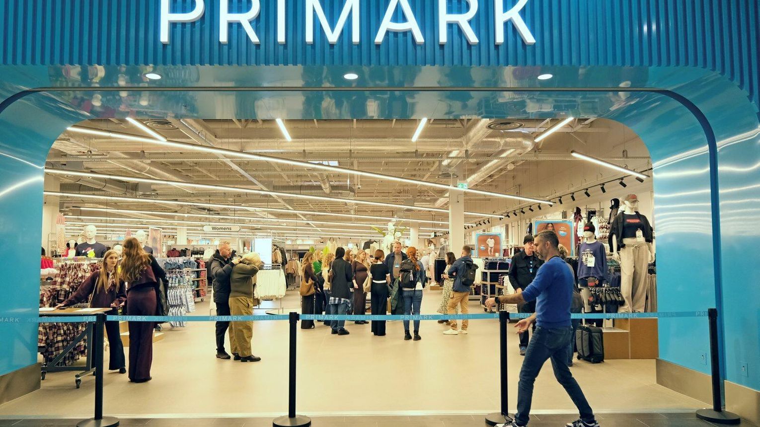 Już niedługo Primark otworzy się dla klientów. Byliśmy na miejscu ...