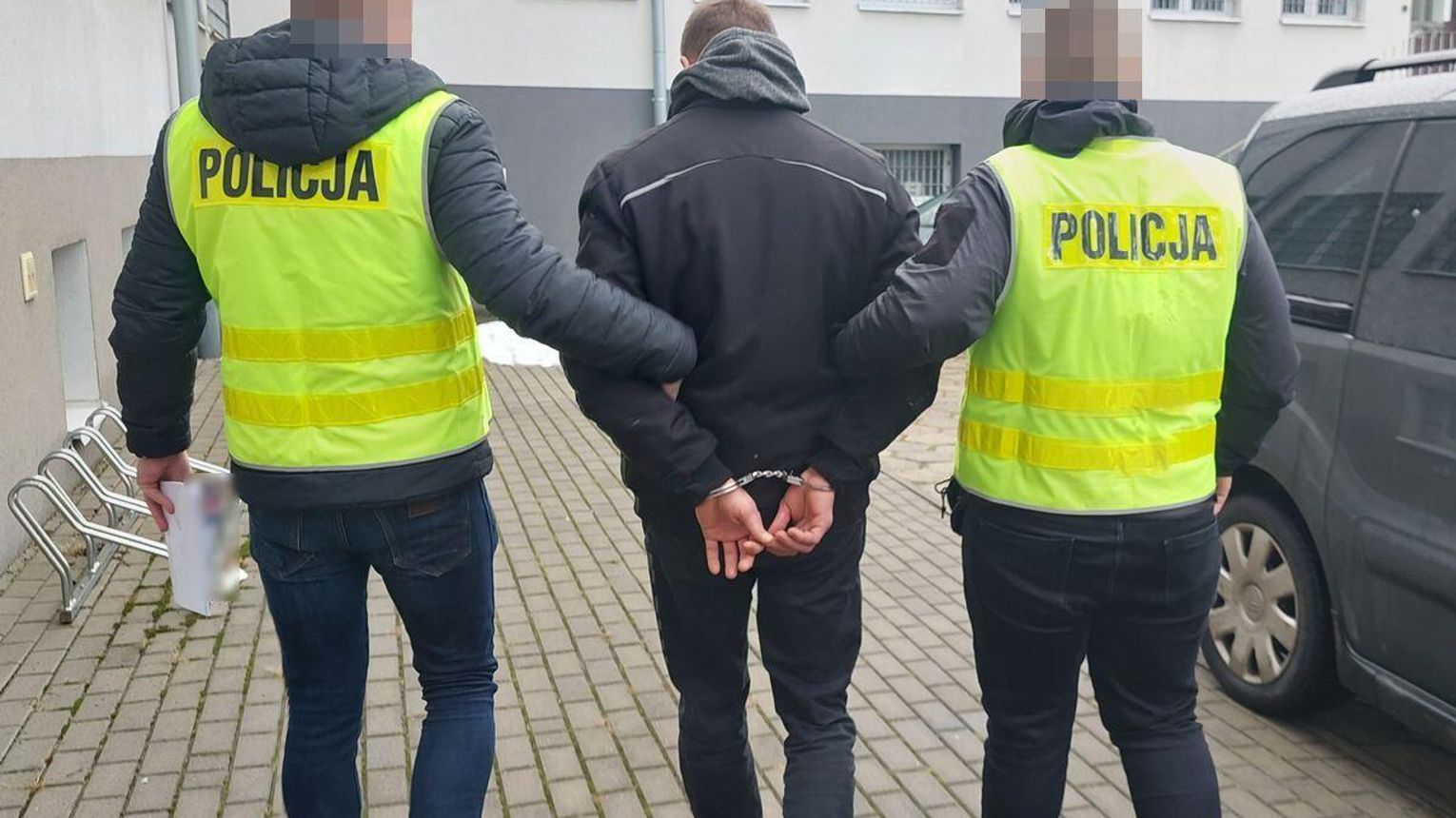 Przyszedł jako petent, wyszedł jako skazany – 33-latek zatrzymany w ...